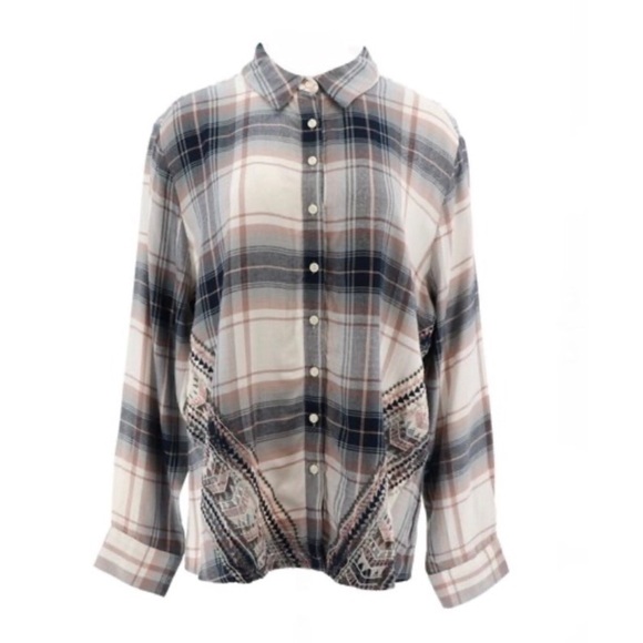 Tolani | Tops | Nwt Tolani Collection Long Sleeve Navy And Pink Plaid ...